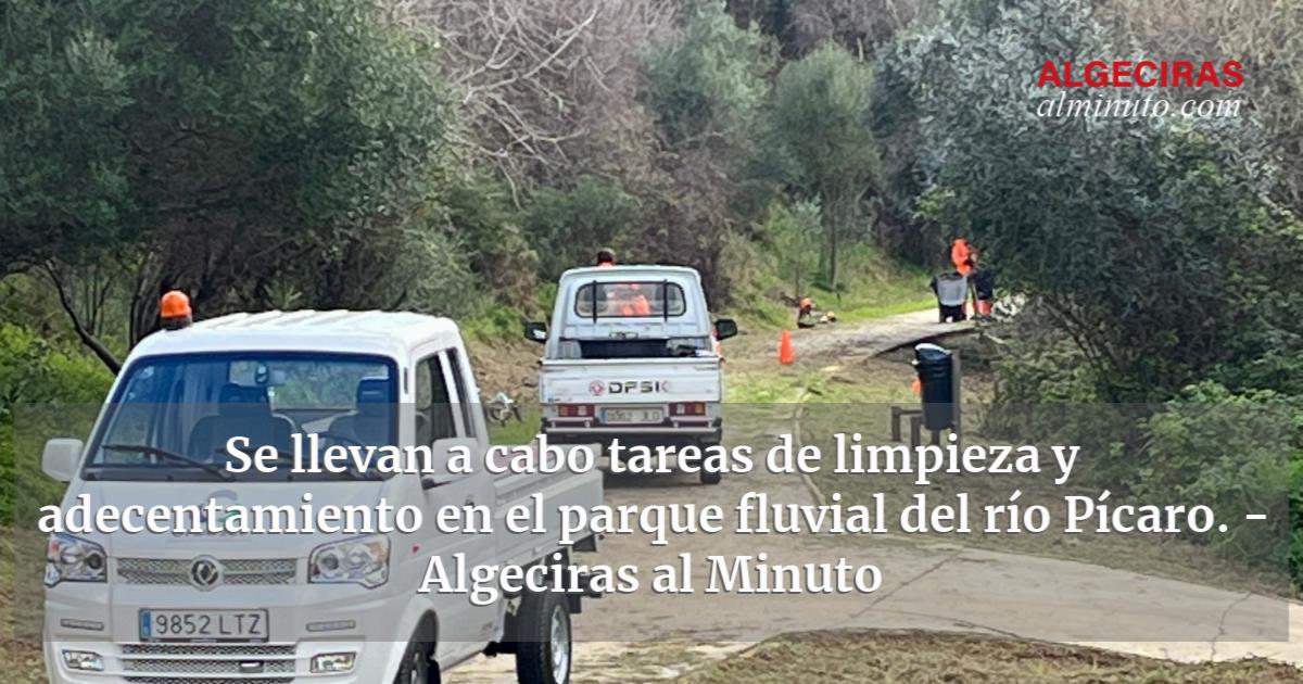 Se llevan a cabo tareas de limpieza y adecentamiento en el parque ...